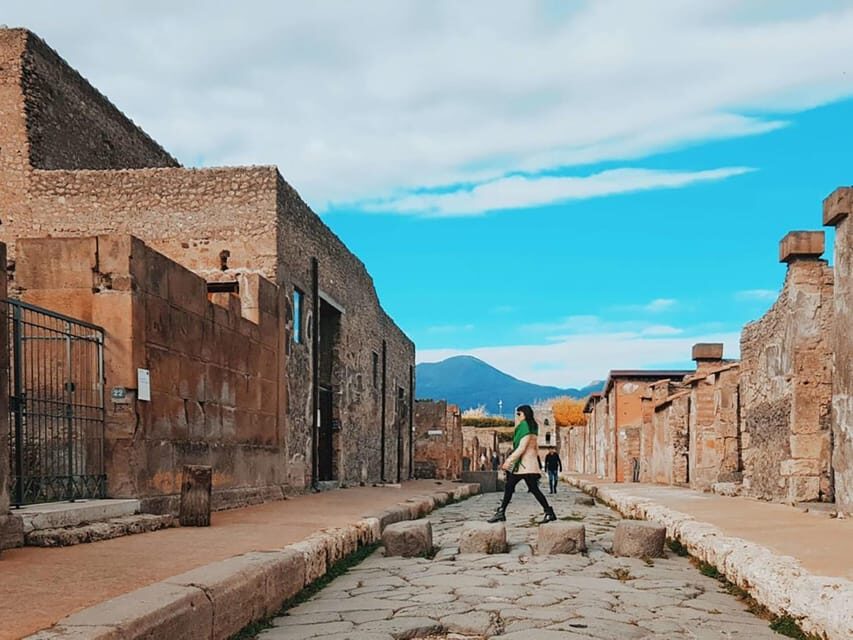Explore Pompeii: Ruins, Forum & Ancient Villas Unveiled - Dining and Additional Costs