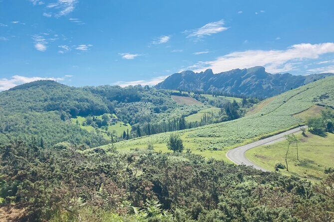 Explore Scenic Mountains and Horseback Riding - What Makes This Tour Stand Out?