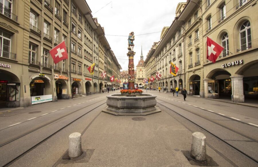 Explore the best guided intro tour of Bern with a Local - The Value of a Guided Introduction