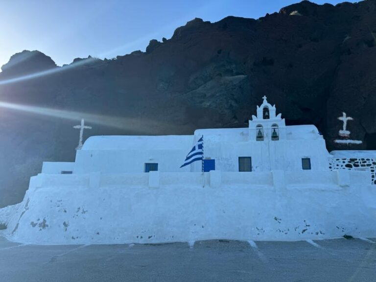 Explore the Best of Santorini in a Day: Private Guided Tour - Highlights of the Tour