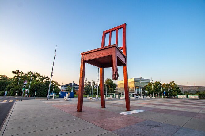 Explore the Instaworthy Spots of Geneva with a Local - Who Will Love This Tour?