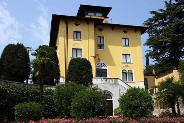 Fabulous Heritage of Sirmione - Walking Tour - In-Depth Look at the Itinerary