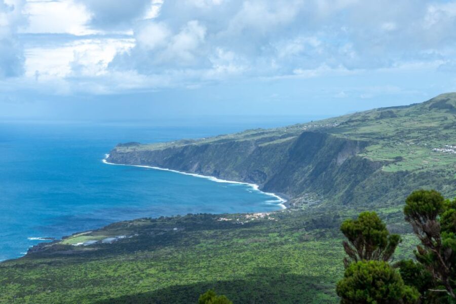 Faial Island Tour: Full Day with lunch - Beaches and Nature: Almoxarife and North Beach (Fajã)