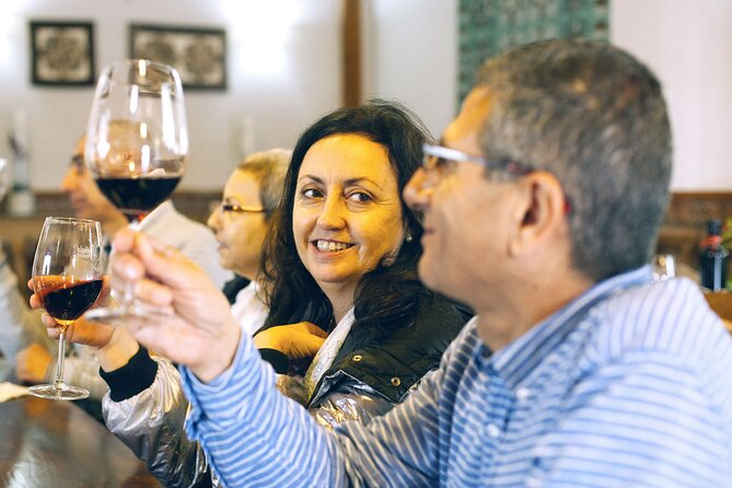 Family winery visit with food - Overview of the Bohedal Winery Experience