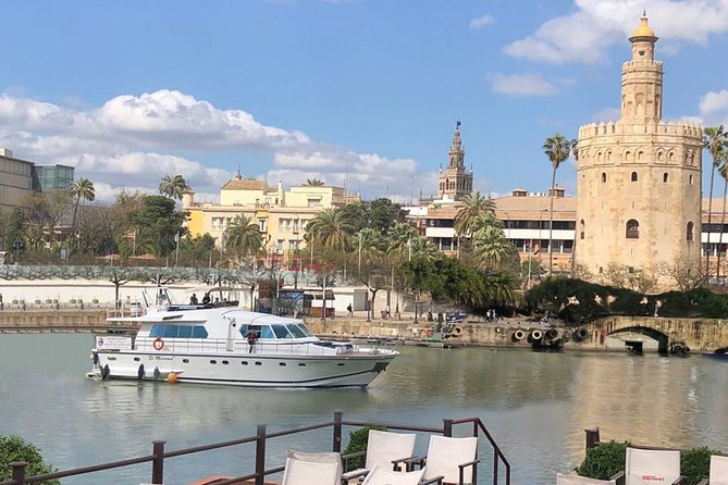 Fantastic boat trip with lunch or dinner - Key Points