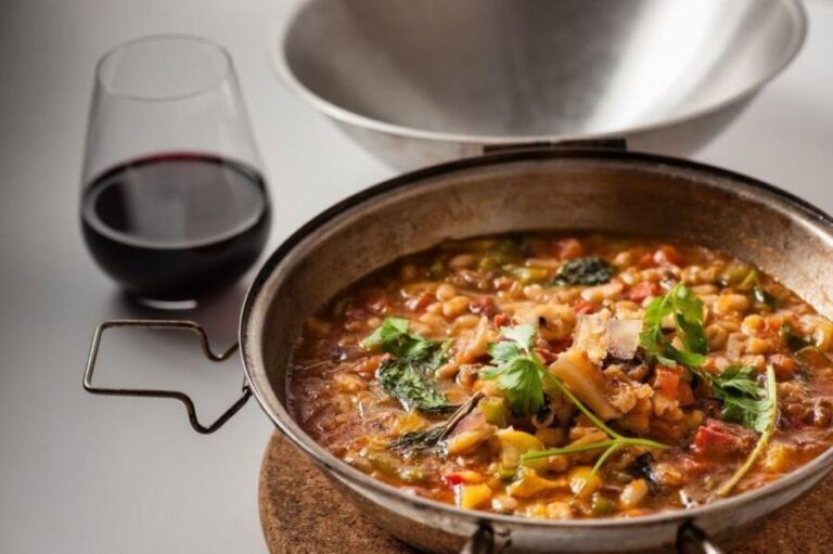 Faro: Learn to cook a Cataplana like a local! - Authentic Insights from Past Participants