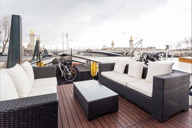 Fashion Design Workshop & Brunch on a Seine River Boat in Paris - Expert Guidance and Appreciated Details