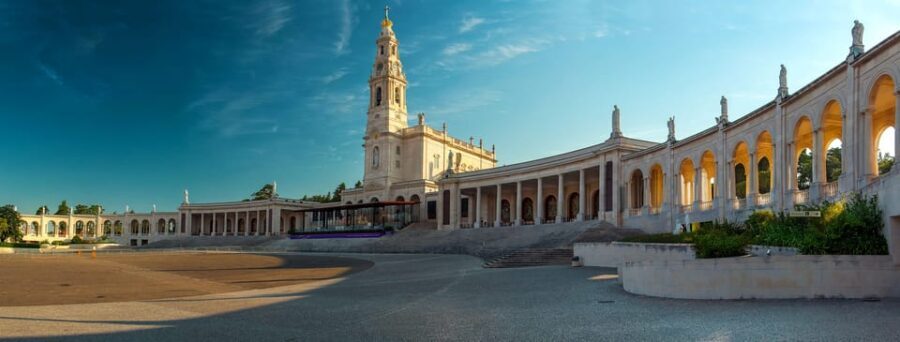 Fatima, Batalha, Nazaré and Óbidos - Why This Tour Might Be a Perfect Fit for You