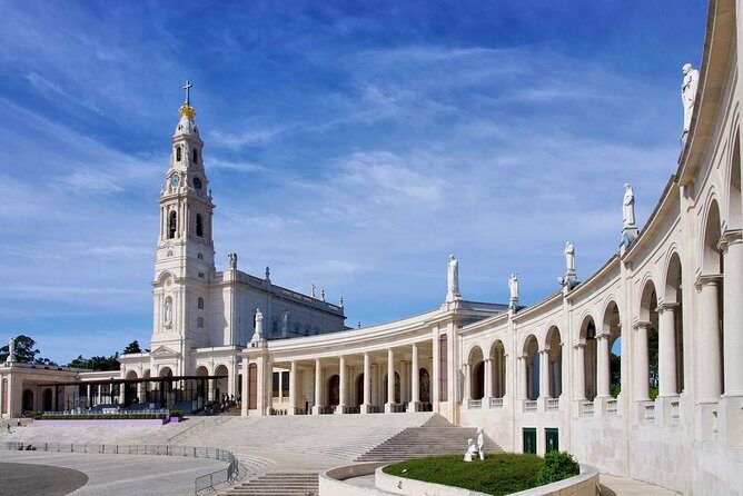 Fátima Full Day Trip from Lisbon in Private Vehicle - Why Travelers Love This Tour