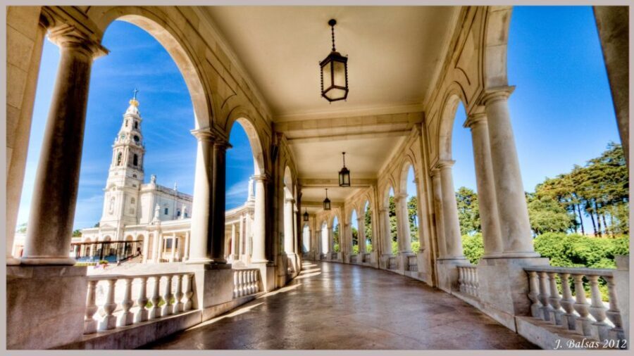 Fátima, Óbidos & Nazaré | Full Day Private Tour - Fátima Sanctuary: A Spiritual Landmark