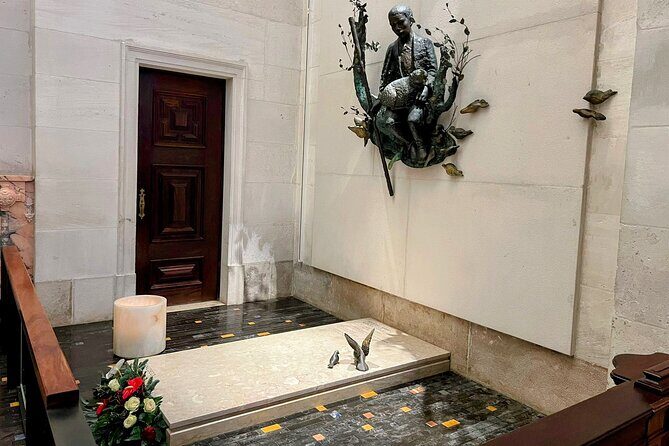 Fátima Private Tour: Shrine, Sacred Path and Shepherds House - Who Should Consider This Tour?