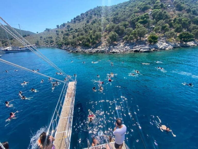 Fethiye: 12 Islands Boat Tour with Lunch and Transfer Option - The Scenery and Serene Stops: Kızıl Ada and Flat Island