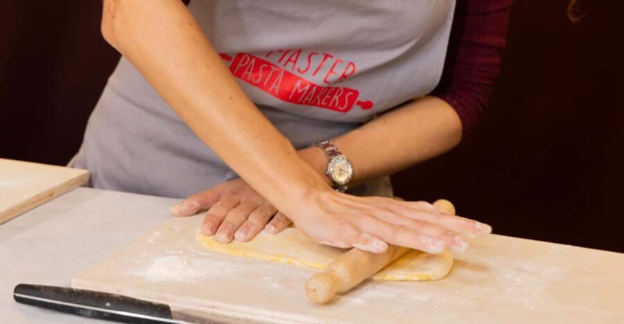 Fettuccine & Tiramisu Masterclass: Pasta & Dessert - The Taste of Authenticity and Value