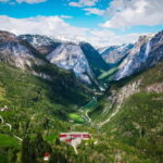 Flåm: Stegastein, Stalheim, and Gudvangen Scenic Coach Tour - Detailed Breakdown of the Tour