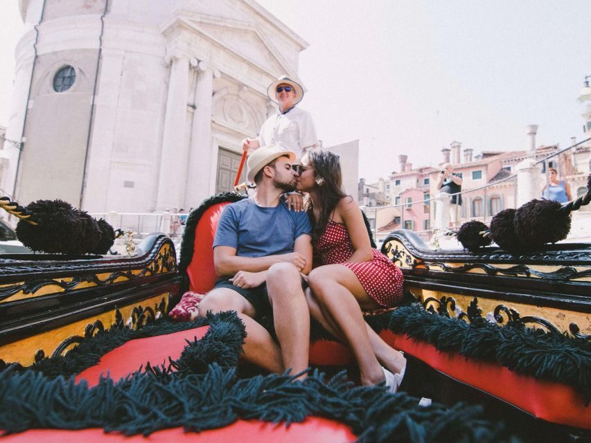 Float Privately: Gondola Tour of Peggy Guggenheim - Practical Details and Tips