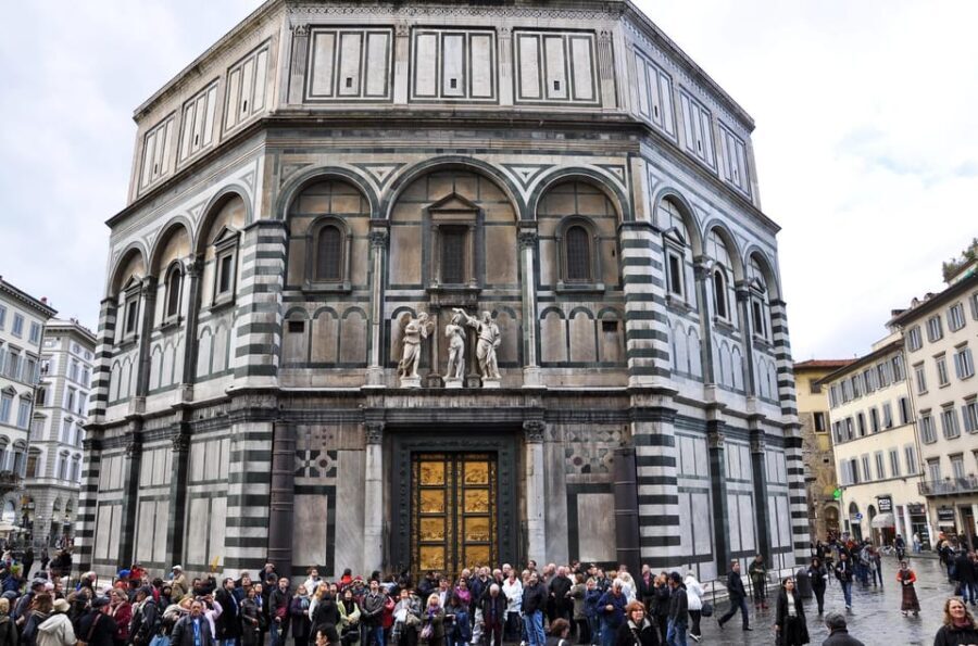 Florence: (French) Walking Tour with a licensed guide - Price and Value