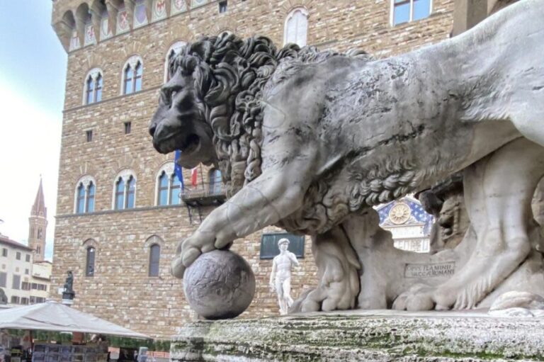 Florence historical centre and legends tour for small groups - Practical Details and Value