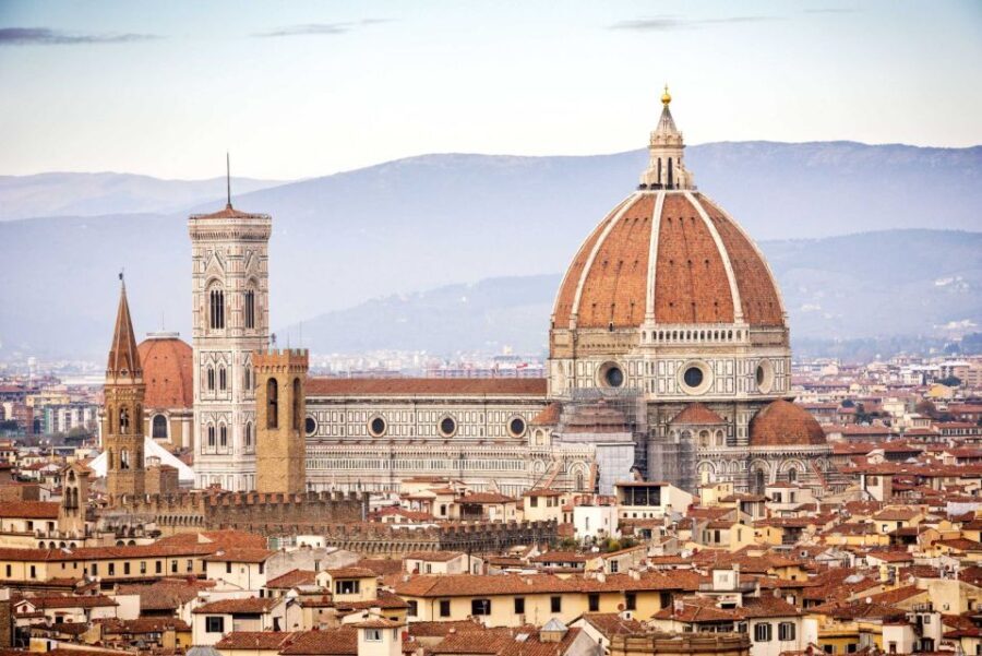 Florence: Old Town Family Tour with Optional Da Vinci Museum - Detailed Breakdown of the Tour Experience
