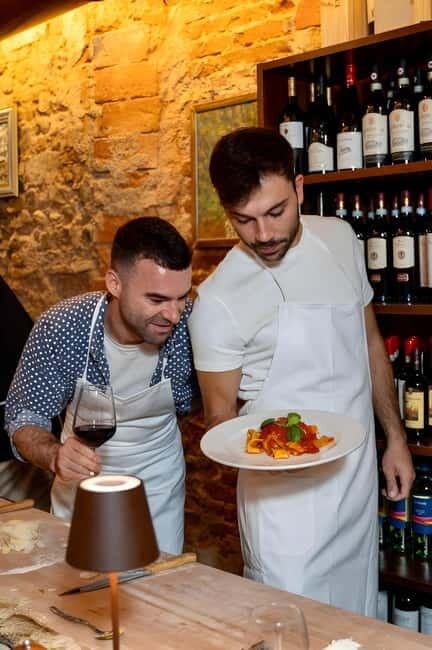 Florence: Pasta Cooking Class with Wine Tasting near Duomo - What Makes This Tour Stand Out
