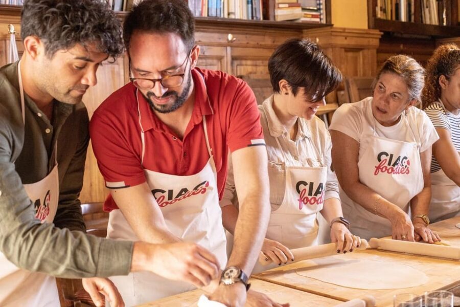 Florence: Pizza and Gelato Experience with Unlimited Wine - The Real Benefits for Travelers