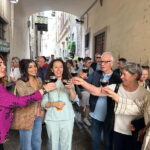 Florence: Street Food Tour with Wine & Local Guide - Exploring the San Lorenzo Market