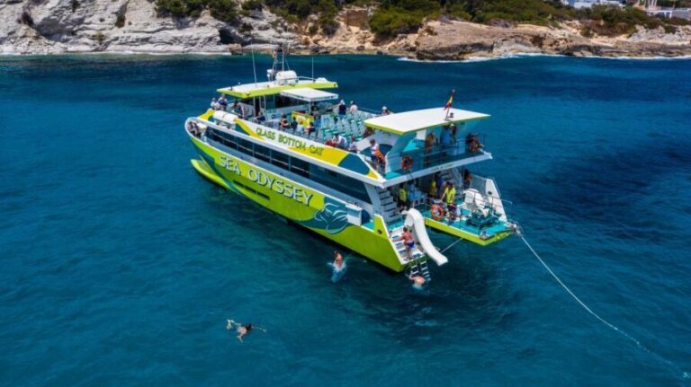 Font de Sa Cala: East Coast Glass-Bottomed Catamaran Tour - Exploring the Tour Experience
