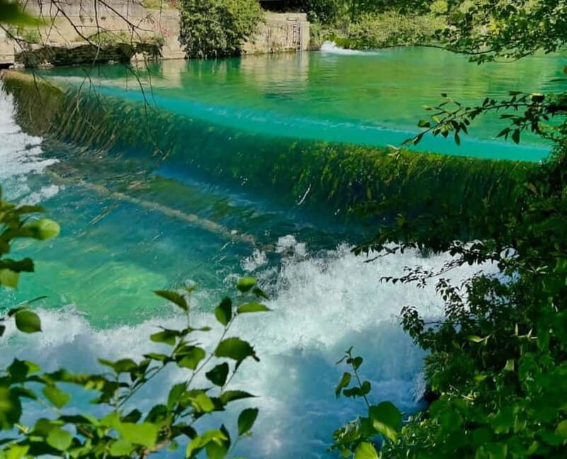 Fontaine-de-Vaucluse: Guided tour, the Mysteries of the Gouffre Open to all - Exploring Fontaine-de-Vaucluse and Its Mysteries