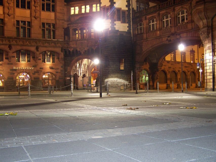 Frankfurt: Old Town Horror Stories Walking Tour in German - The Experience: What to Expect