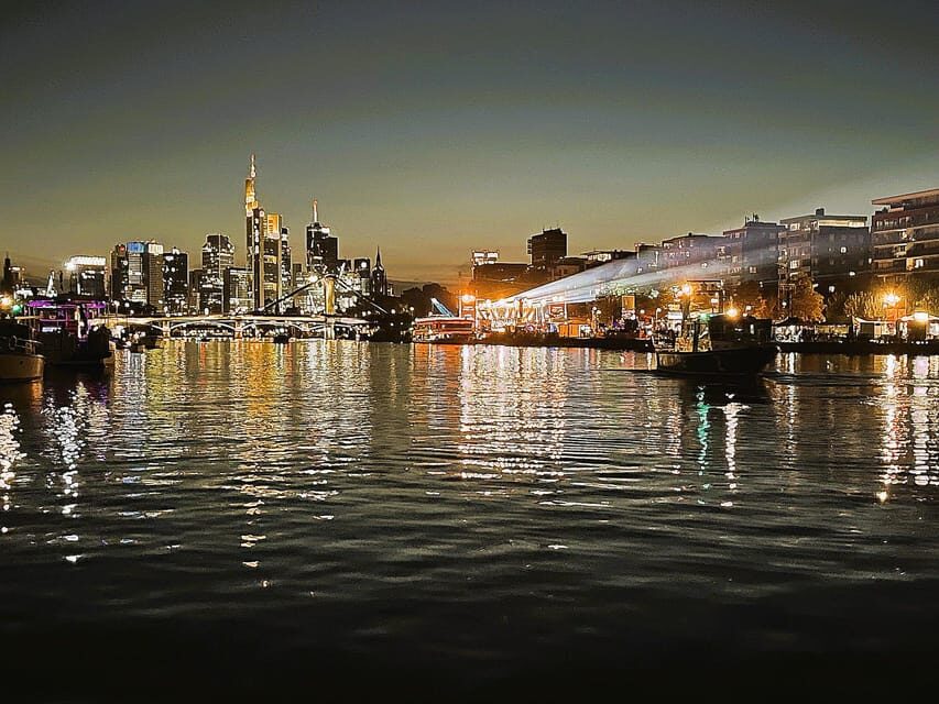 Frankfurt: Private Romantic Skyline Boat Tour - The Itinerary: A Closer Look