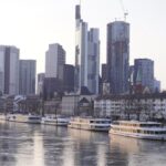 Frankfurt: Verbrecherjagd und gefährlich leckeres Schnitzel - The Puzzle & Storyline: Chase the Thief Through Frankfurt