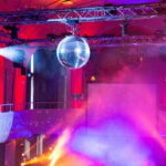 Frauenbad Heidelberg: Magic Dinner with Chris Stark (DE & EN) - Who Should Consider This Experience?