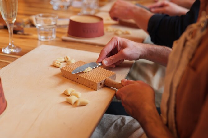 Fresh Pasta Making & Unlimited Prosecco in London - Key Points