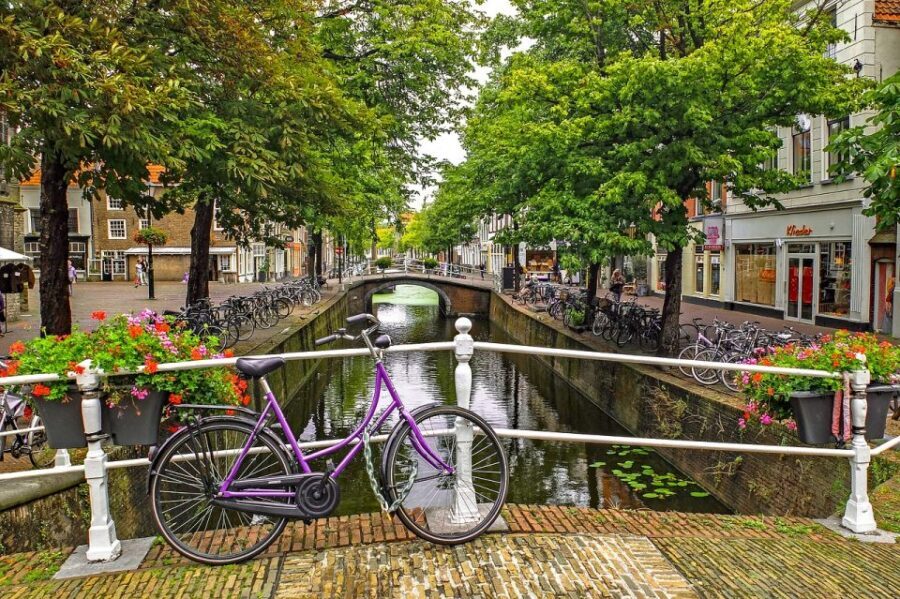 From Amsterdam: Delft and The Hague Private Tour - Deep Dive: Highlights and Practical Details
