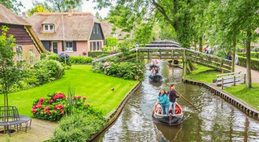 From Amsterdam: Giethoorn Guided Day Trip with Canal Cruise - The Price and Its Value