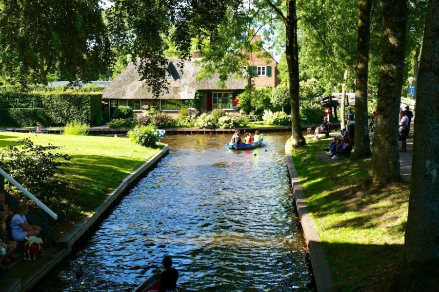 From Amsterdam: Private Sightseeing Tour to Giethoorn - The Experience Provider and Booking Details