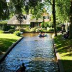 From Amsterdam: Private Tour to Giethoorn with Canal Cruise - Transportation and Comfort