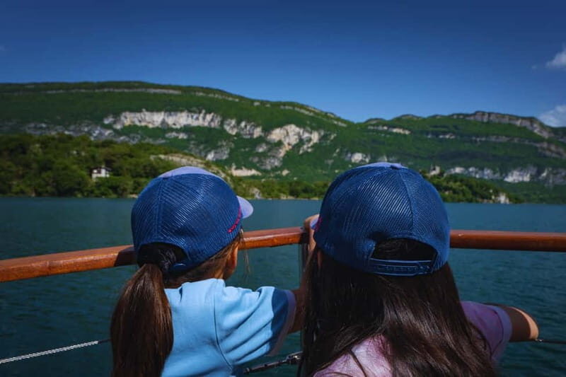 From Annecy: Visit Chanaz, tastings, and cruise on the lake - Who Will Appreciate This Tour?