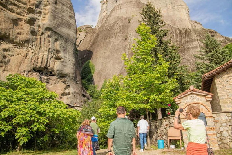 From Athens: Meteora Monasteries and Hermit Caves Tour - Guided Tour of Meteora’s Monasteries and Scenic Highlights
