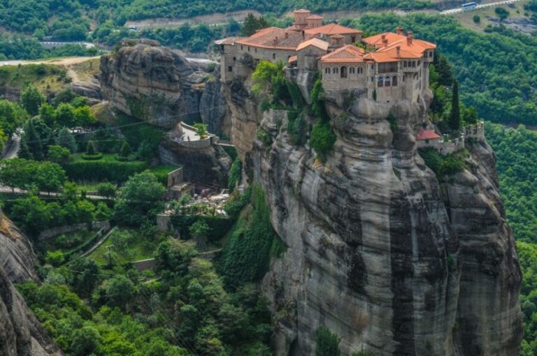 From Athens or Piraeus: Meteora Full-Day Private Trip - Is This Tour Worth the Cost?