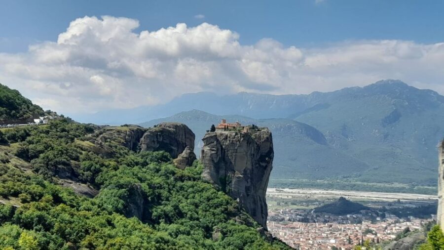 From Athens: Private Meteora Day Tour with Optional Guide - The Itinerary in Detail