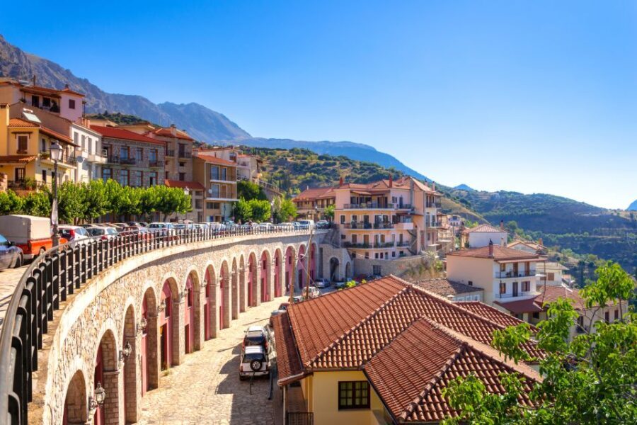 From Athens: Private tour to Delphi, the navel of the Earth - Ascending Parnassus: The Cliffside Village of Arachova