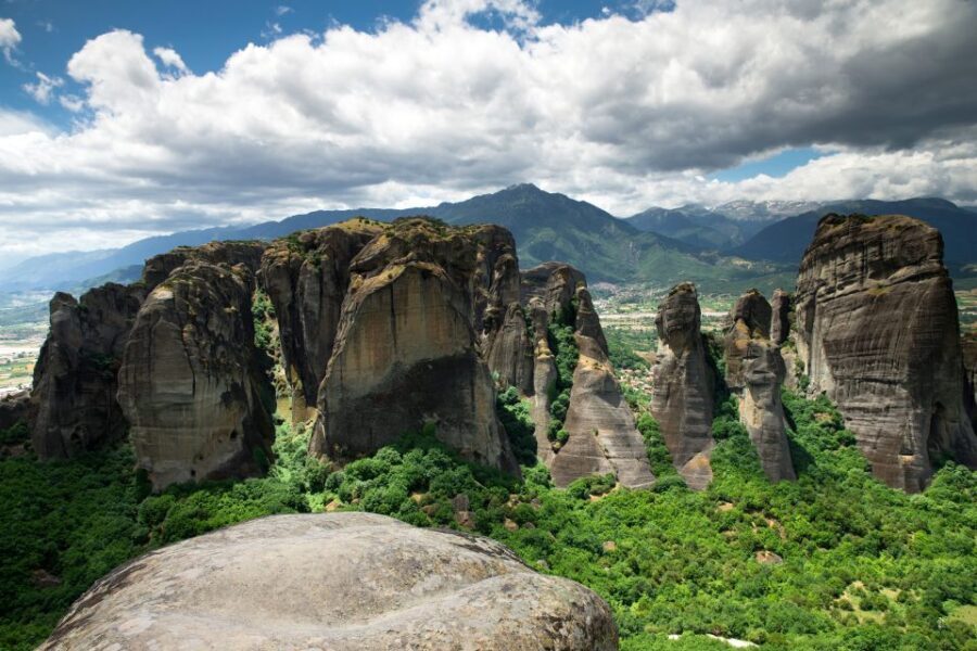 From Athens: Two-Day Guided Tour to Meteora - The Itinerary: What You’ll See and Do