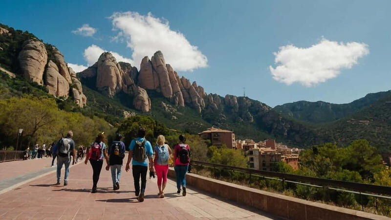 From Barcelona: Private Montserrat Guided Tour - Approaching Montserrat: First Impressions