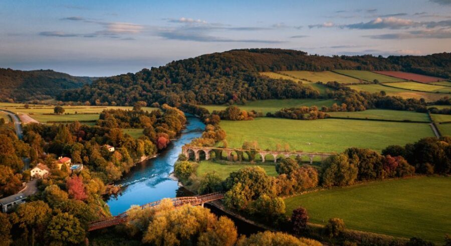 From Bristol: 2-Day Enchanting Stratford & Oxford - Transportation & Group Size