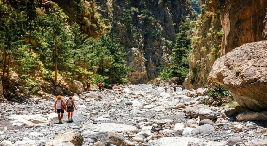 From Chania/Rethymno: Samaria Gorge Easy Way - Who Will Love This Tour?