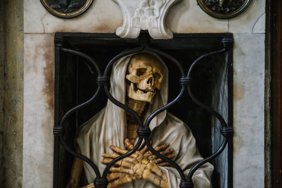 From Civitavecchia: Guided Tour of the Catacombs of St. Seba - Exploring the Catacombs of San Sebastiano