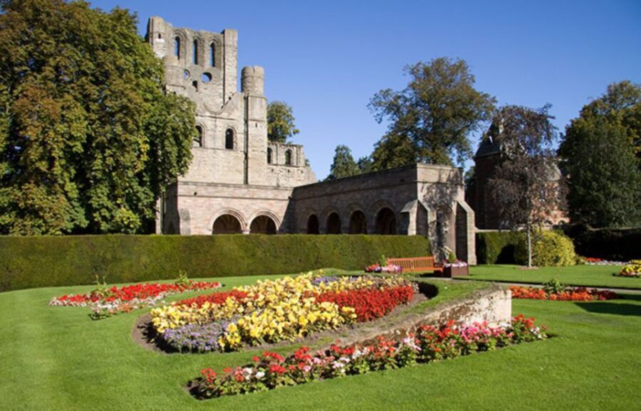 From Edinburgh: Alnwick Castle and Scottish Borders Tour - What Makes This Tour Stand Out