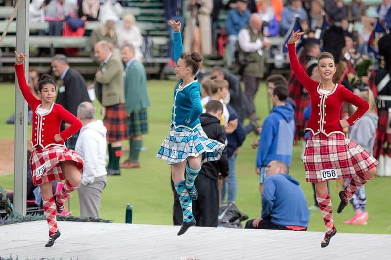 From Edinburgh: Scottish Highland Games Day Tour - Transport and Practical Details