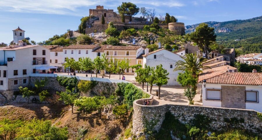 From El Albir: Guadalest and Algar Waterfalls Tour - Practical Tips for Travelers