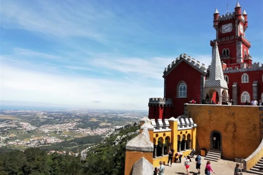 From Fátima: Sintra, Lisbon, and Cascais Private Tour - Sintra: Palaces, Castles, and Gardens